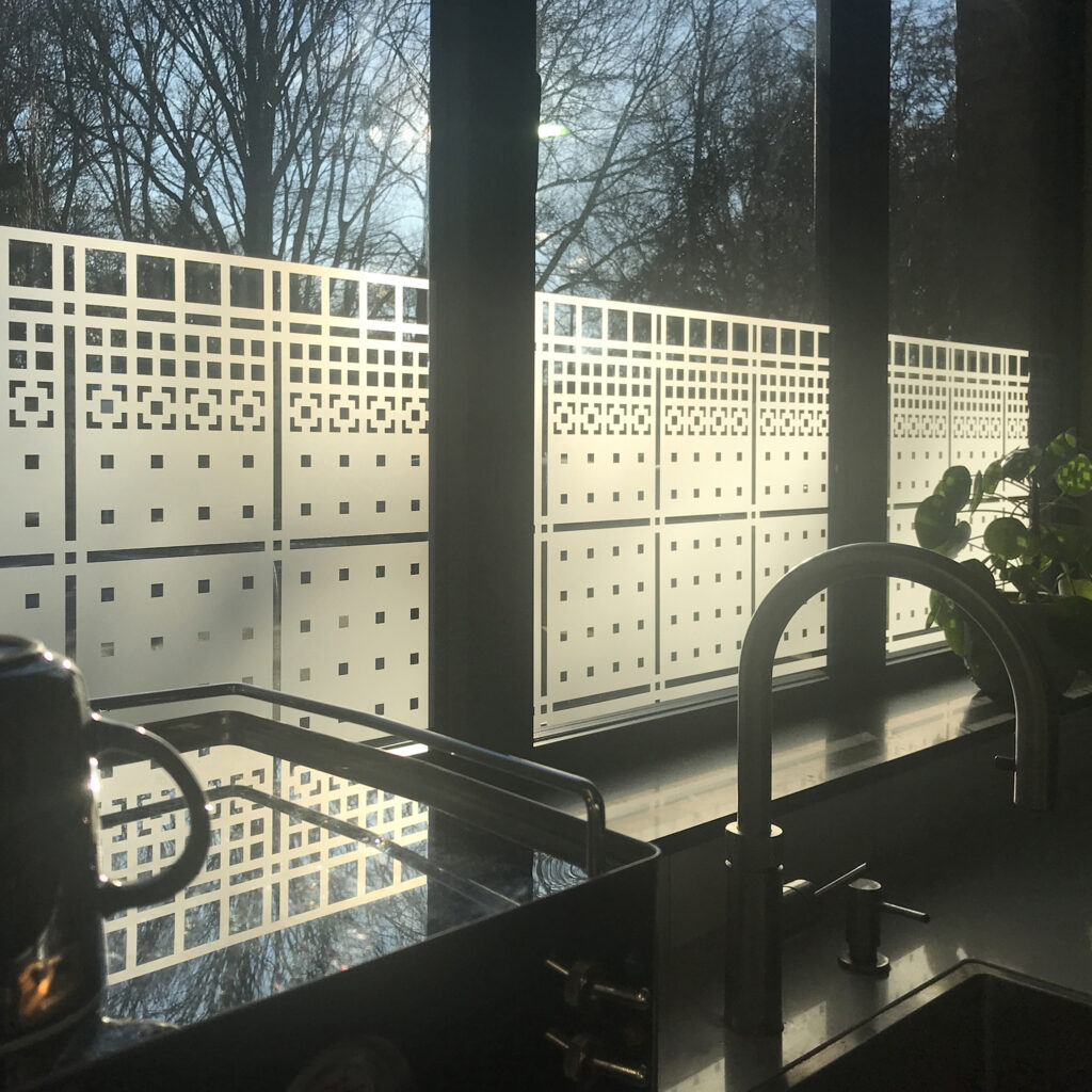 Raamfolie patroon voor keukenraam tegen inkijk- Schutspatroon.nl